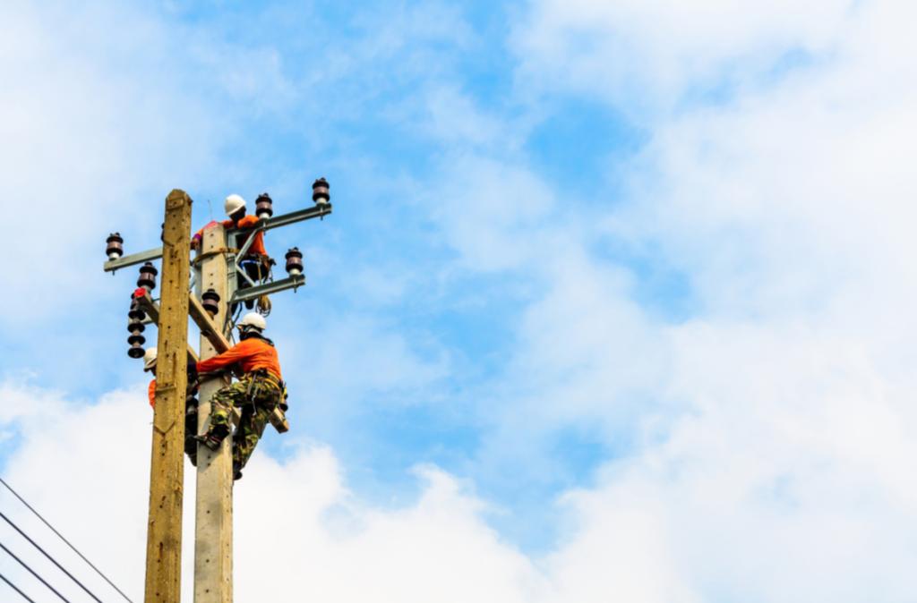 Improve Field Technician Safety - FleetUp